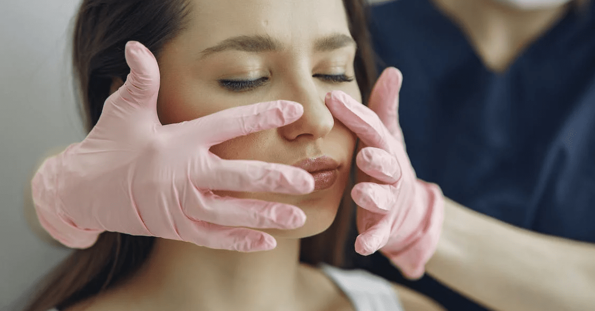 What is a Cosmetic Dermatologist? - Benefits & Effects